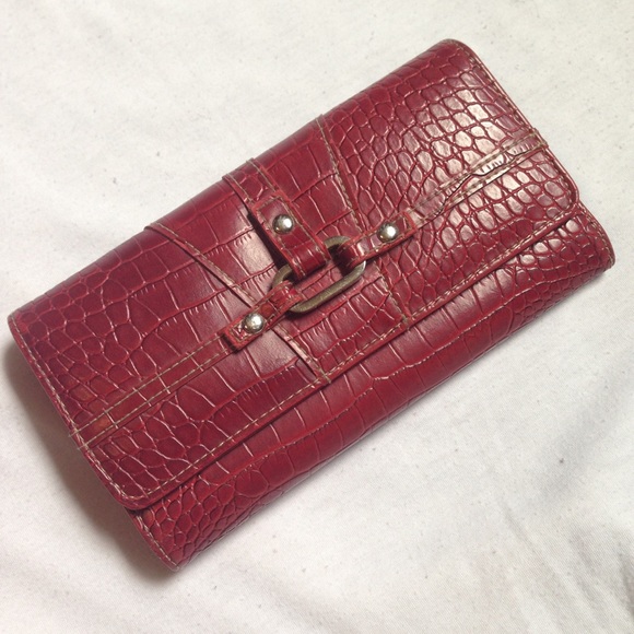Buxton | Bags | Buxton Red Faux Alligator Wallet | Poshmark